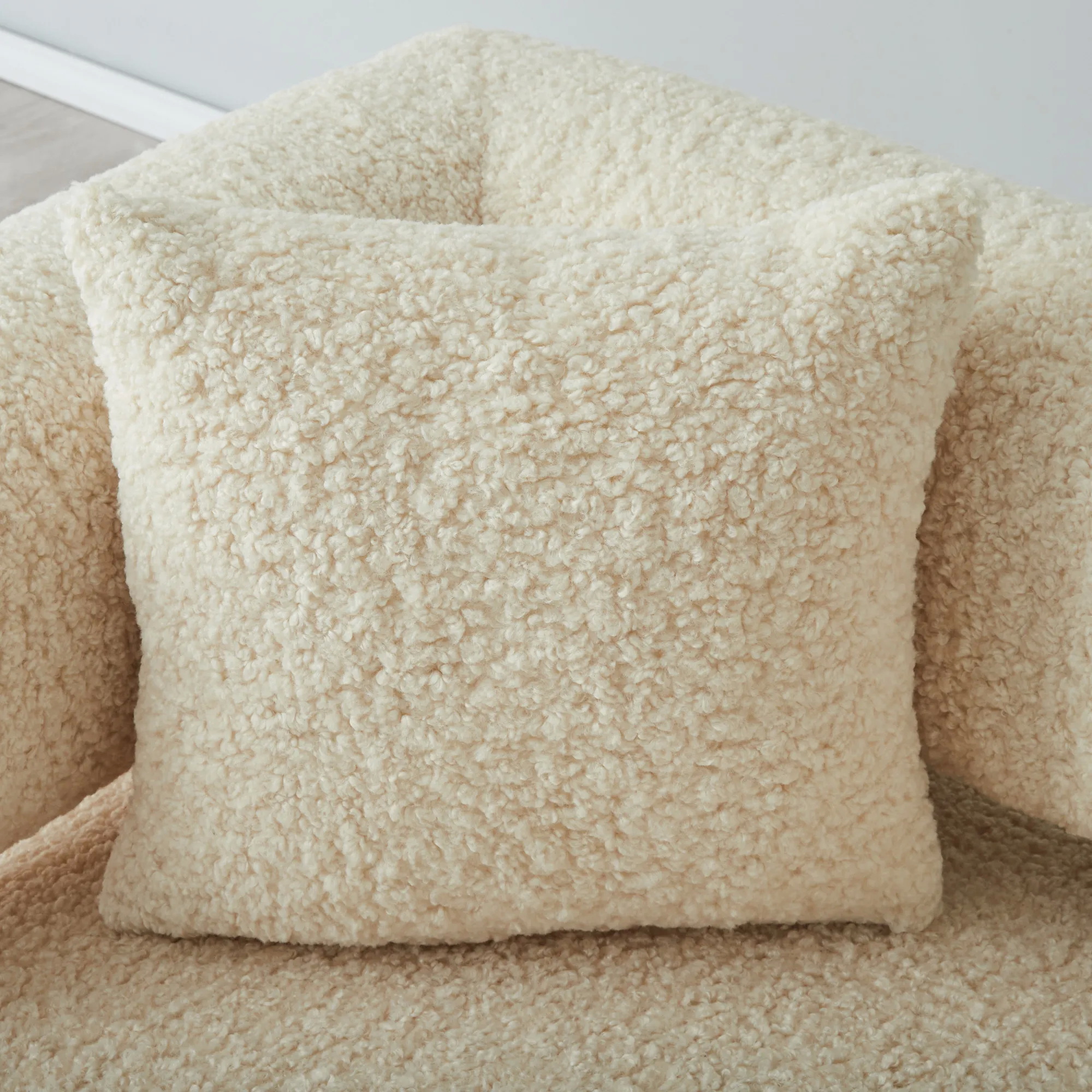 Malta Cream Boucle 3-Seater Sofa_OE HOME